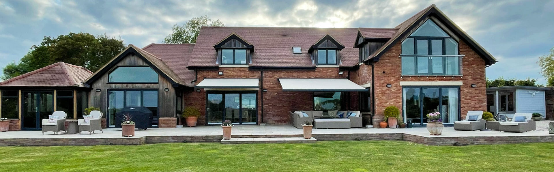 How we work - First class service, designed to exceed your expectations