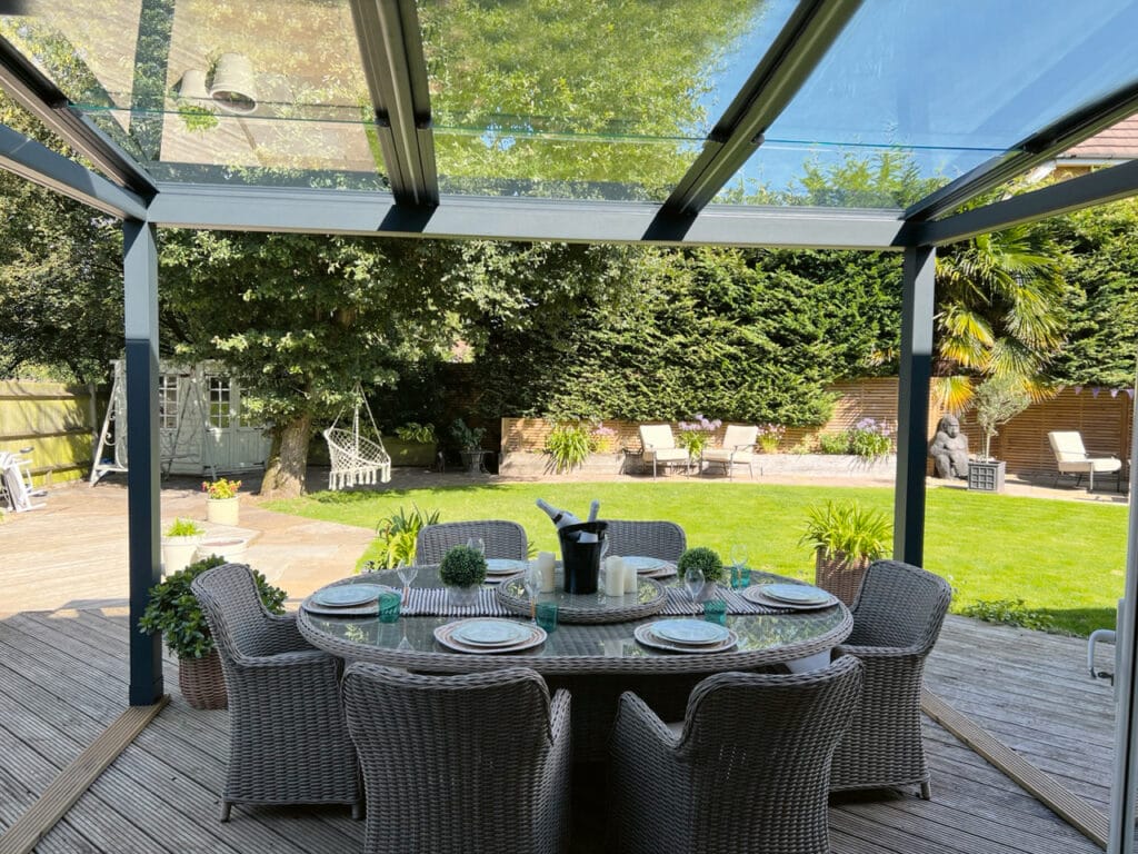 Glass Verandas: Enjoying Your Garden in Winter